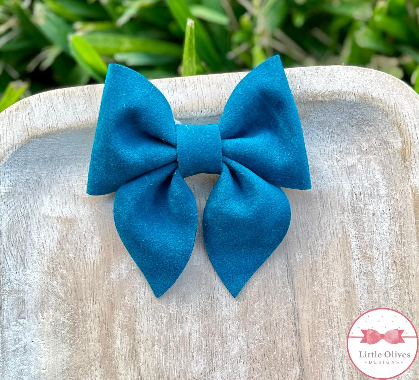 TEAL VELVET SAILOR BOW – Little Olives Designs, LLC
