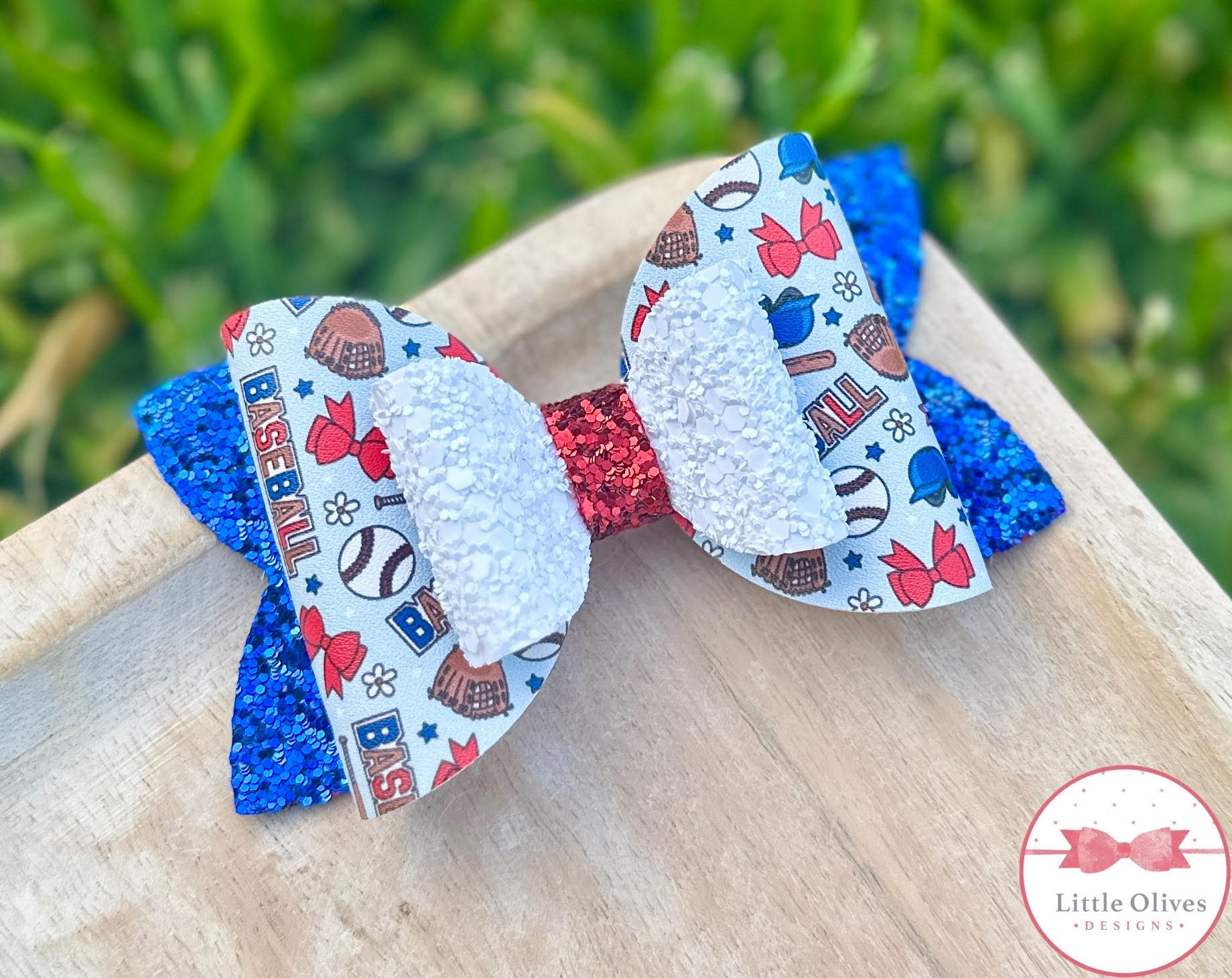 BATER UP BOW – Little Olives Designs, LLC